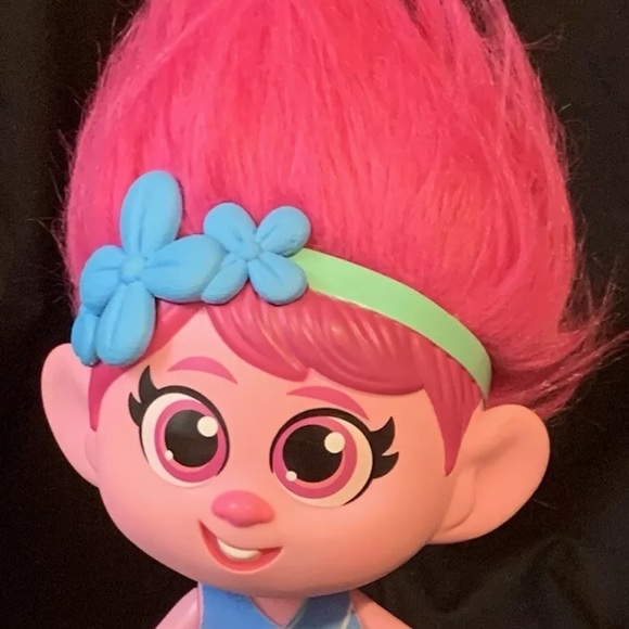 Dreamworks | Toys | Poppy Pink Troll Hasbro Dreamworks Trolls World ...